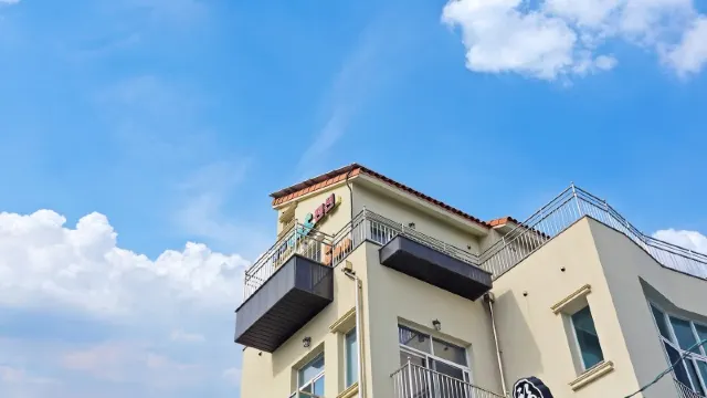 Gangneung Jeongdongjin Badabuchae-gil Pension - Gangneung-si