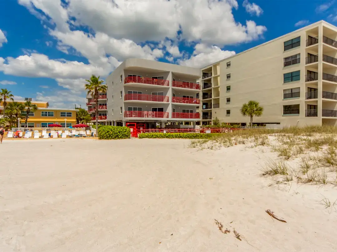 Gulf View And Spacious Patio - Beautiful Coastal Sanctuary - Madeira Beach, FL