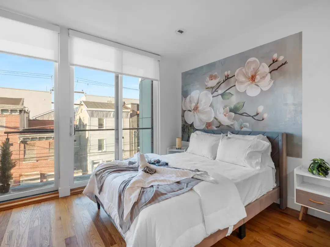 Modern Design And Premium Amenities - Stylish Retreat - Camden