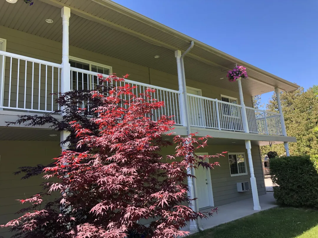 Adventure The Bruce Inn - Recently Renovated With Outdoor Hot Tub - Tobermory