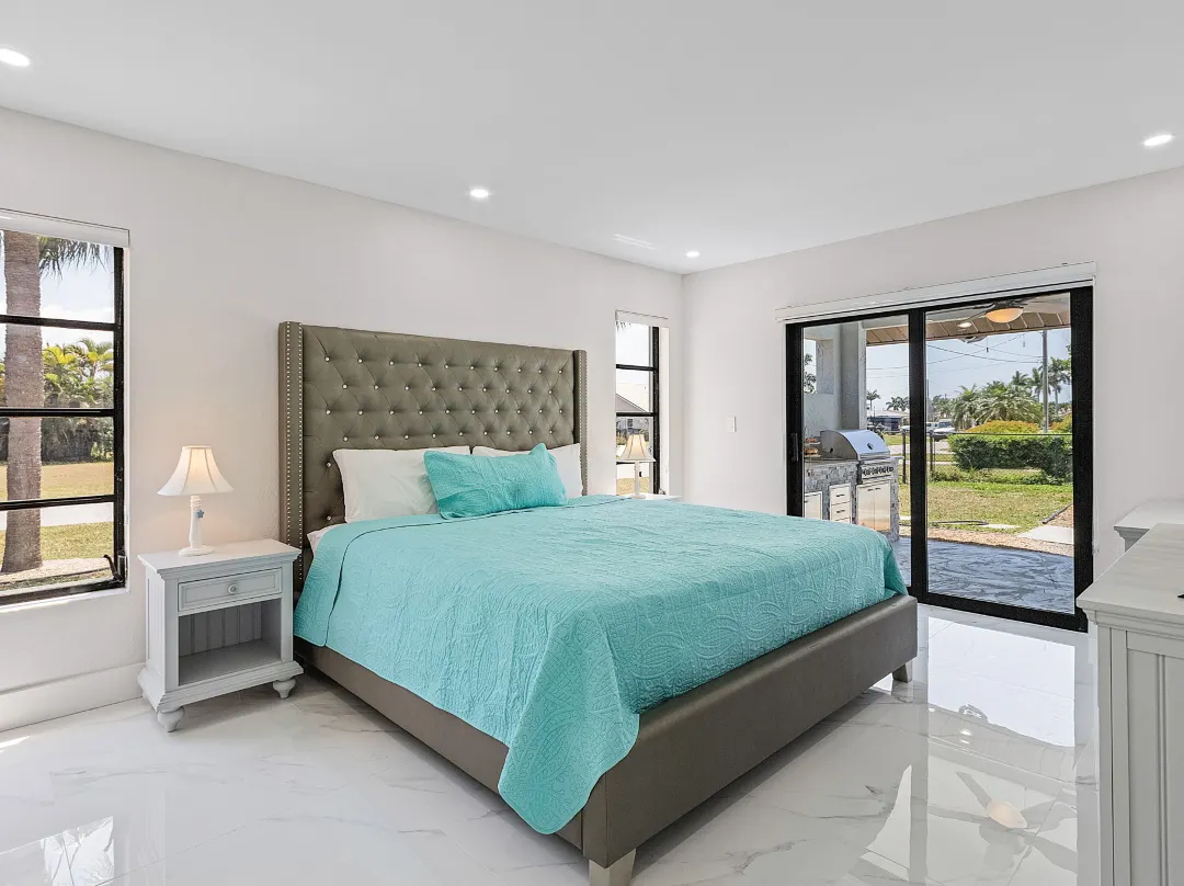 Sunset Views And Sparkling Pool - Stunning Coastal Haven - Cape Coral