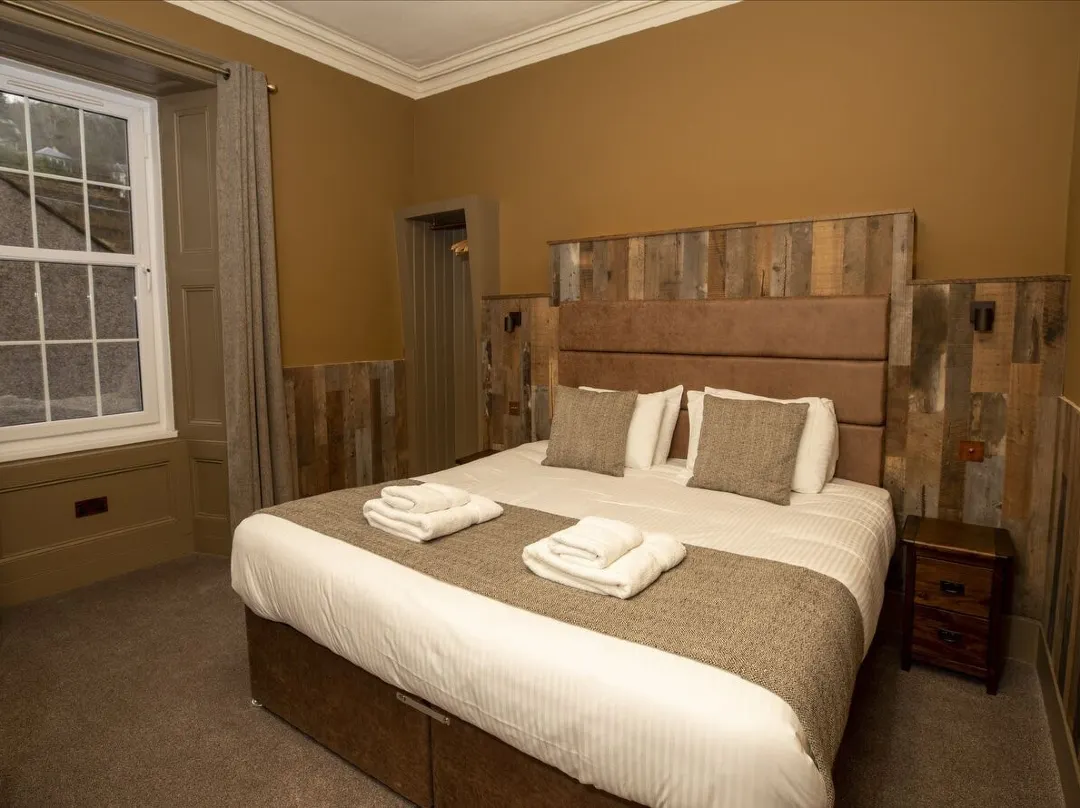 The Whisky Vaults - Loch Awe