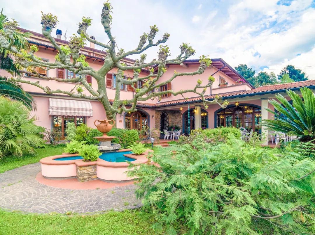 Hotel Ristorante Il Buongustaio - Massa