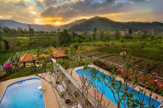 Vila Sawo Kecik Syariah - Batu