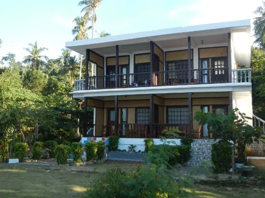 Las Cabanas Beach Resort - El Nido