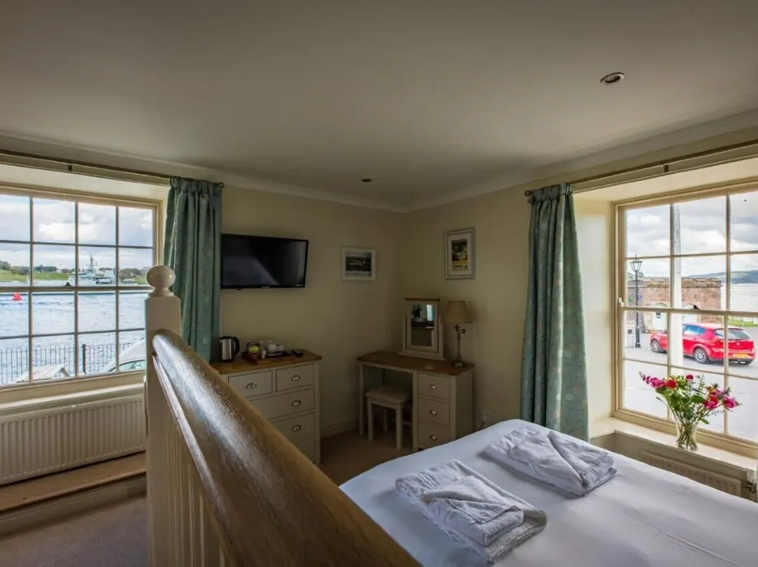 The Edgcumbe Arms - Plymouth