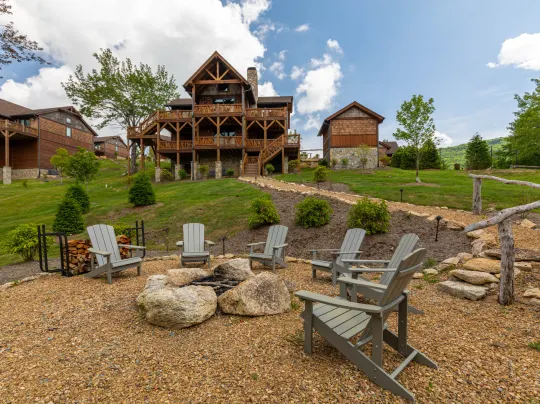 Hot Tub, Firepit And Game Room - Stunning Mountain Getaway - Beech Mountain, NC