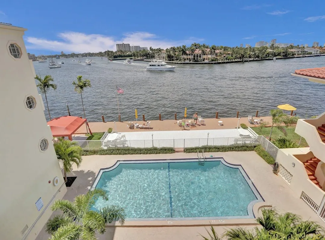 Private Balcony And Intracoastal Views - Charming Oasis - Wilton Manors, FL