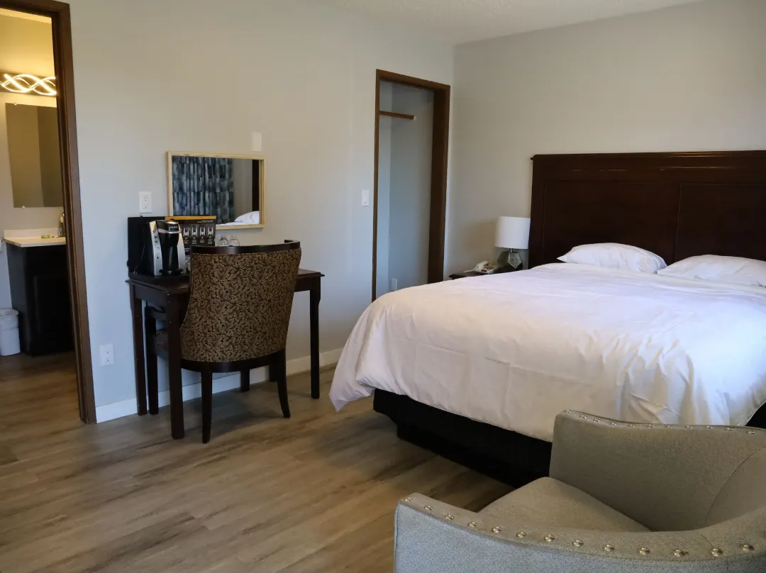 Skylite Motel - Parksville
