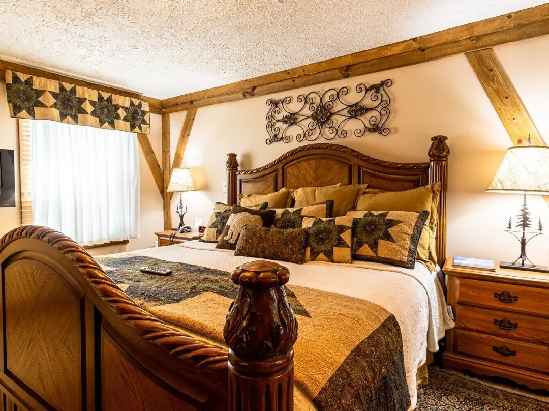 Hemlock Inn - Blowing Rock, NC