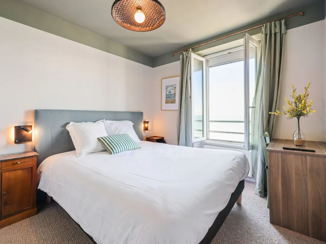 Logis Hôtel Beau Rivage - Luc-sur-Mer