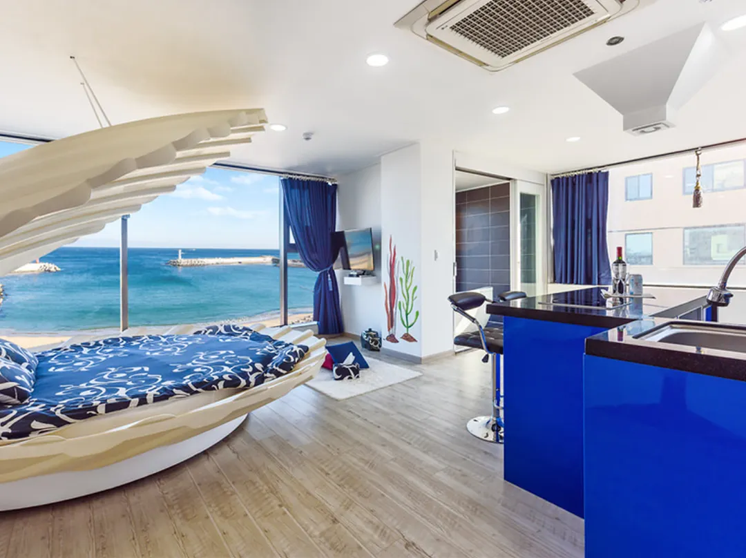 Sokcho Cozy Theme Pension - Sokcho-si