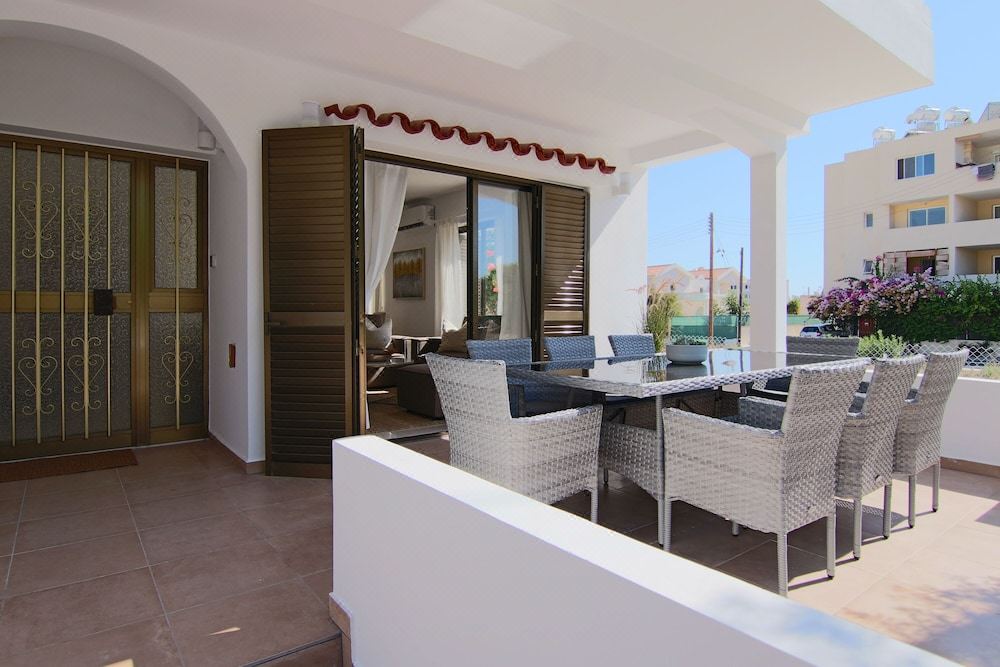 Phaedrus Living: City View Luxury Flat Androcleous - Paphos