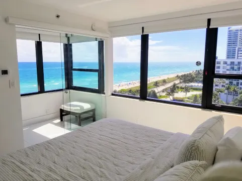 Elegant Oceanfront With Views 2 Bedroom - 1101 - Miami Beach, FL