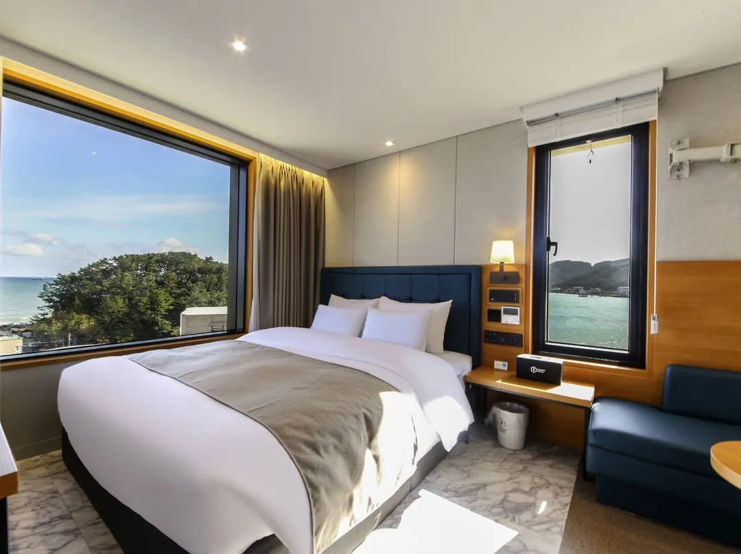 Busan Songjeong Brooks Hotel - Pusan