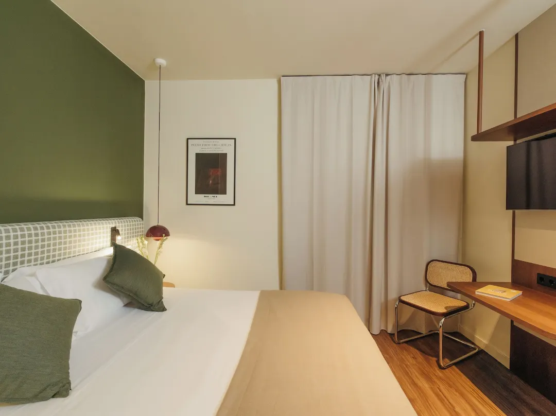 H Regas - Barcelona