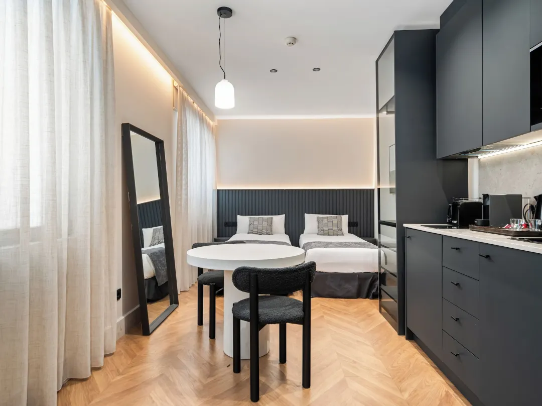 Pacifico Suites Near Retiro - Madryt