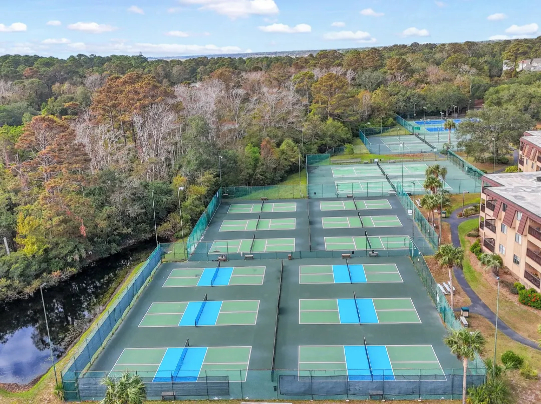 Ocean View Balcony And Premier Resort Features - Stylish Beach Haven - Île de Hilton-Head, SC
