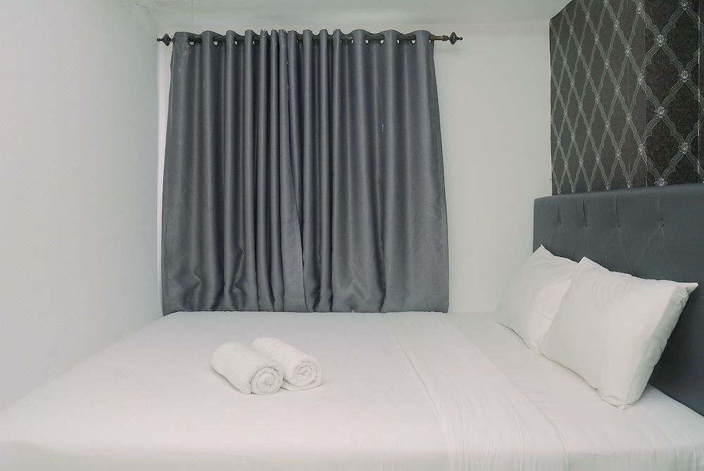 Bassura City 2br Apartment With Minimalist Design Near Shopping Mall - Jakarta