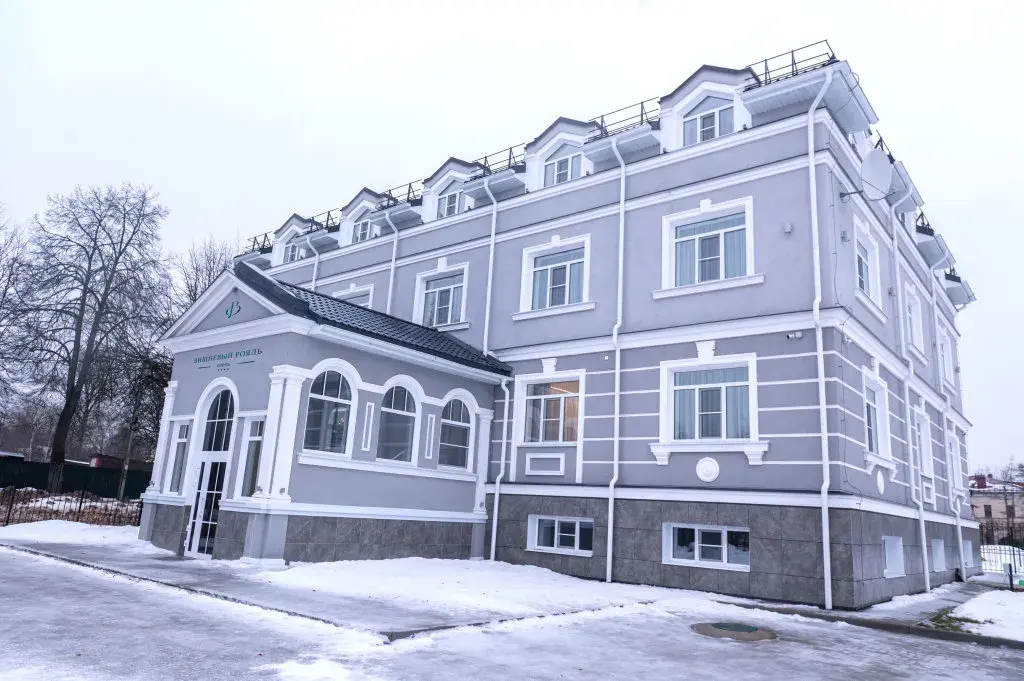 Vishnevyy Royal - Великий Новгород