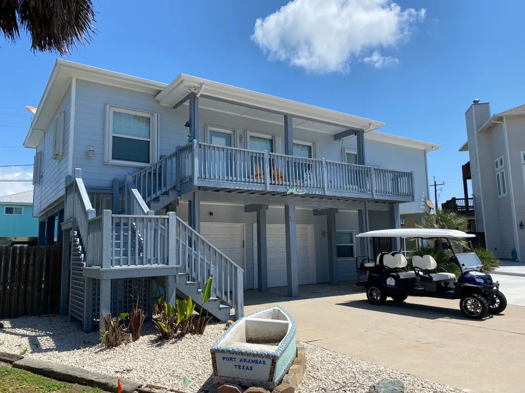 Golf Cart Included, Private Pool, Fire Pit, Pet Friendly - Port Aransas, TX
