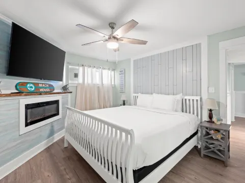 Aquavista Resort 204e - Laguna Beach, FL