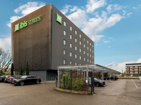 Ibis Styles Bordeaux Lormont - Artigues-près-Bordeaux