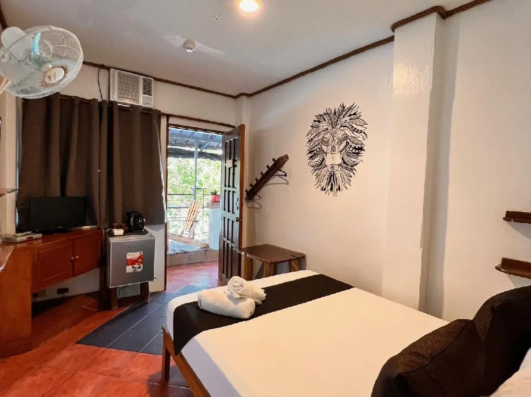 Harleys Pub And Hotel - Subic Bay Freeport Zone