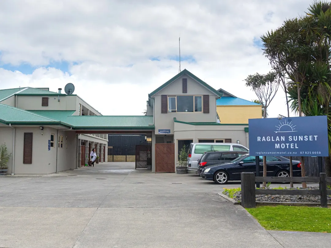Raglan Sunset Motel And Conference Venue - Raglan