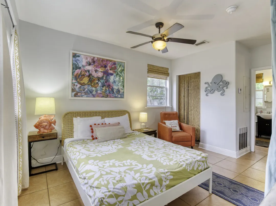 Stunning Getaway - Winery Tours, Wildlife Watching, Sailing - Daytona Beach, FL