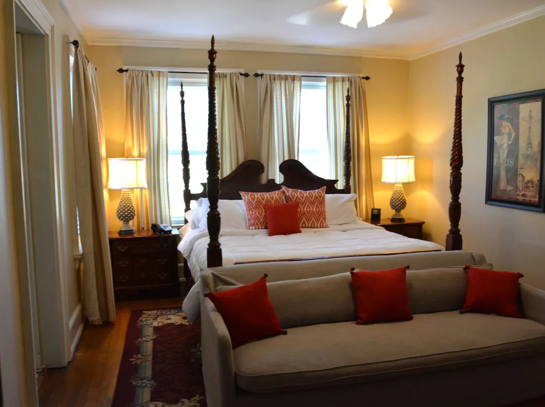 Inn At 835 Boutique Hotel - Springfield, IL
