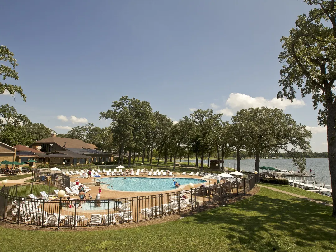 Lake Lawn Resort - Wisconsin