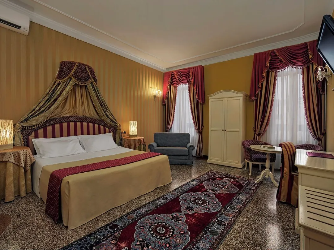 Ca' Bragadin E Carabba - Venice