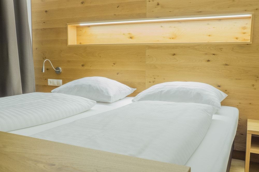 Wellness Aparthotel Panorama Alpin - Ferienwohnungen Jerzens Im Pitztal - Tirol