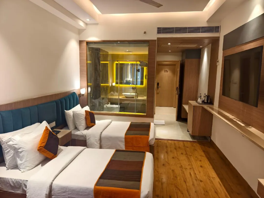 Hotel Golden Orchid - Lucknow