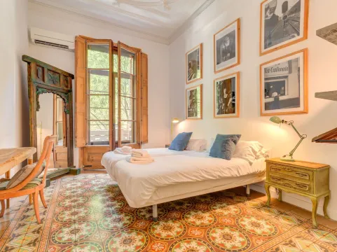 Factory Suites Barcelona - Costa Brava