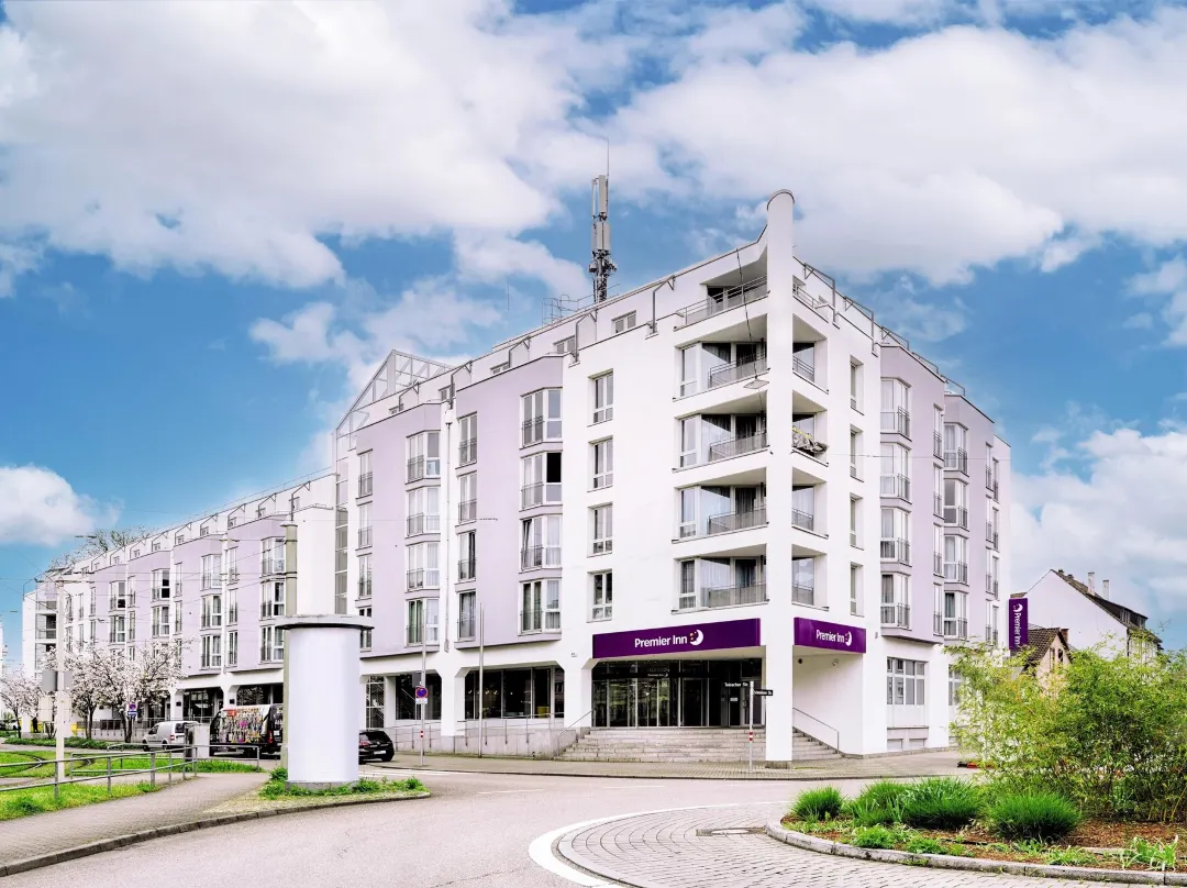 Premier Inn Stuttgart Bad Cannstatt - シュトゥットガルト
