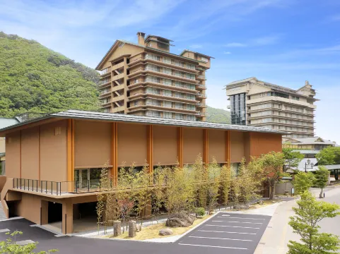Hotel Hananoyu - Kōriyama
