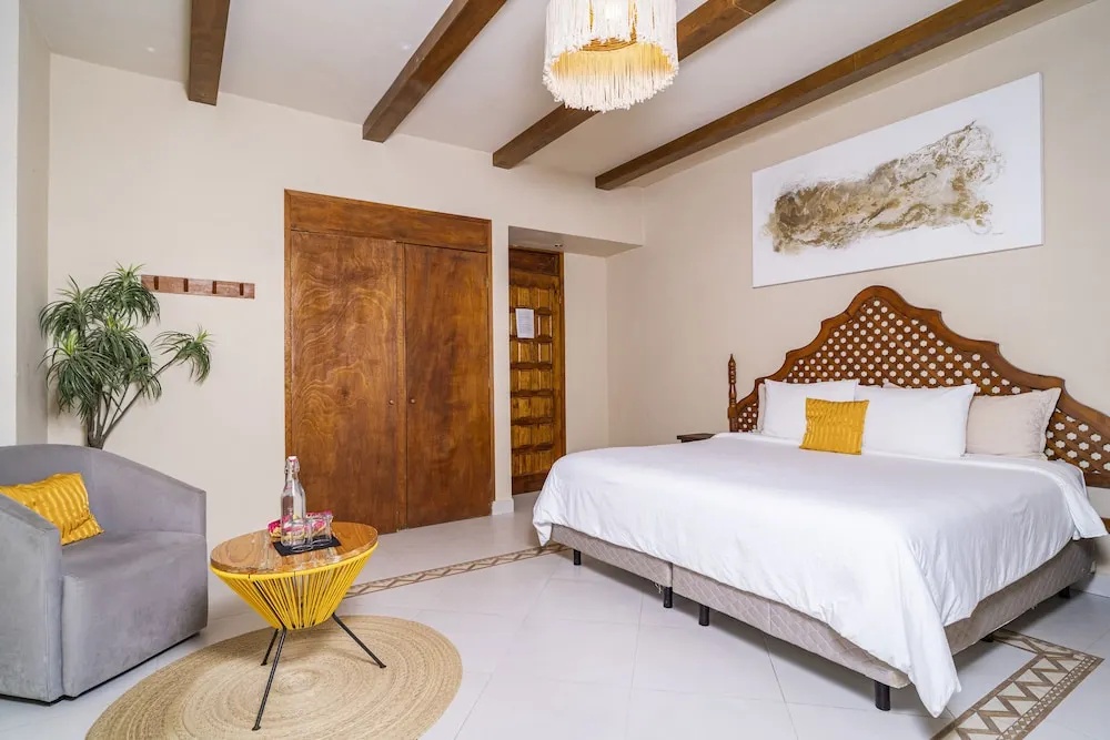 Mezcal Hostel - Cancún