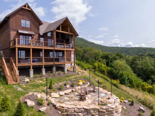 Cozy Fireplace And Relaxing Hot Tub - Exquisite Mountain Haven - Sugar Mountain, NC