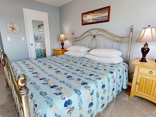 Folly River Views And Community Pool - Stylish Coastal Haven - Folly Beach, SC