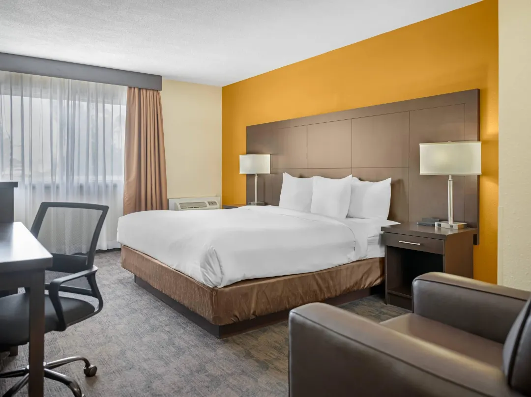 Quality Inn & Suites - Bathurst, NB