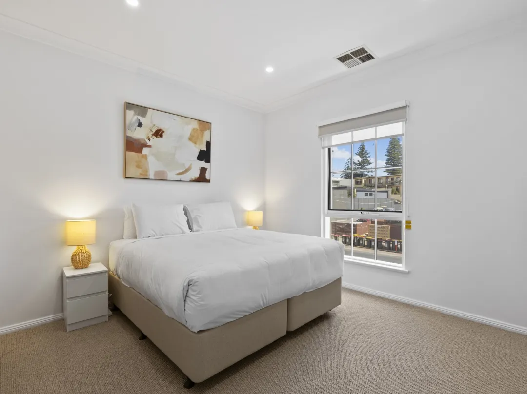 Beachside 3-bed Retreat With Bbq & Garage - Glenelg