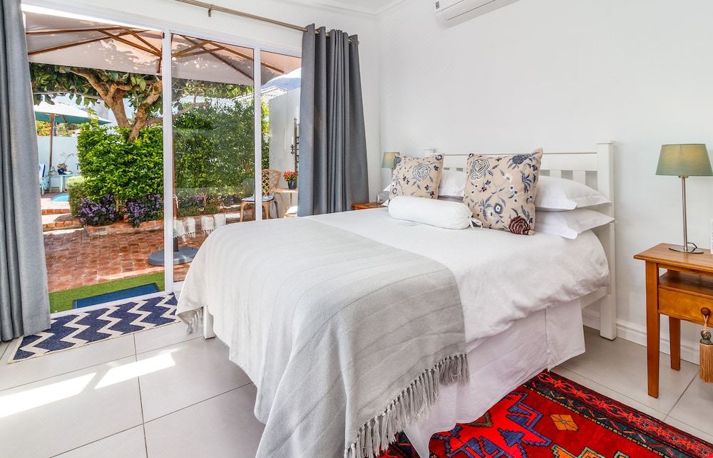 Bleu Cobalt Cottage - Franschhoek