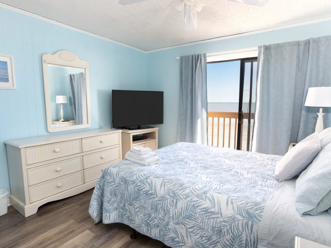 Oceanfront Access And Scenic Views - Gorgeous Coastal Haven - North Myrtle Beach, SC