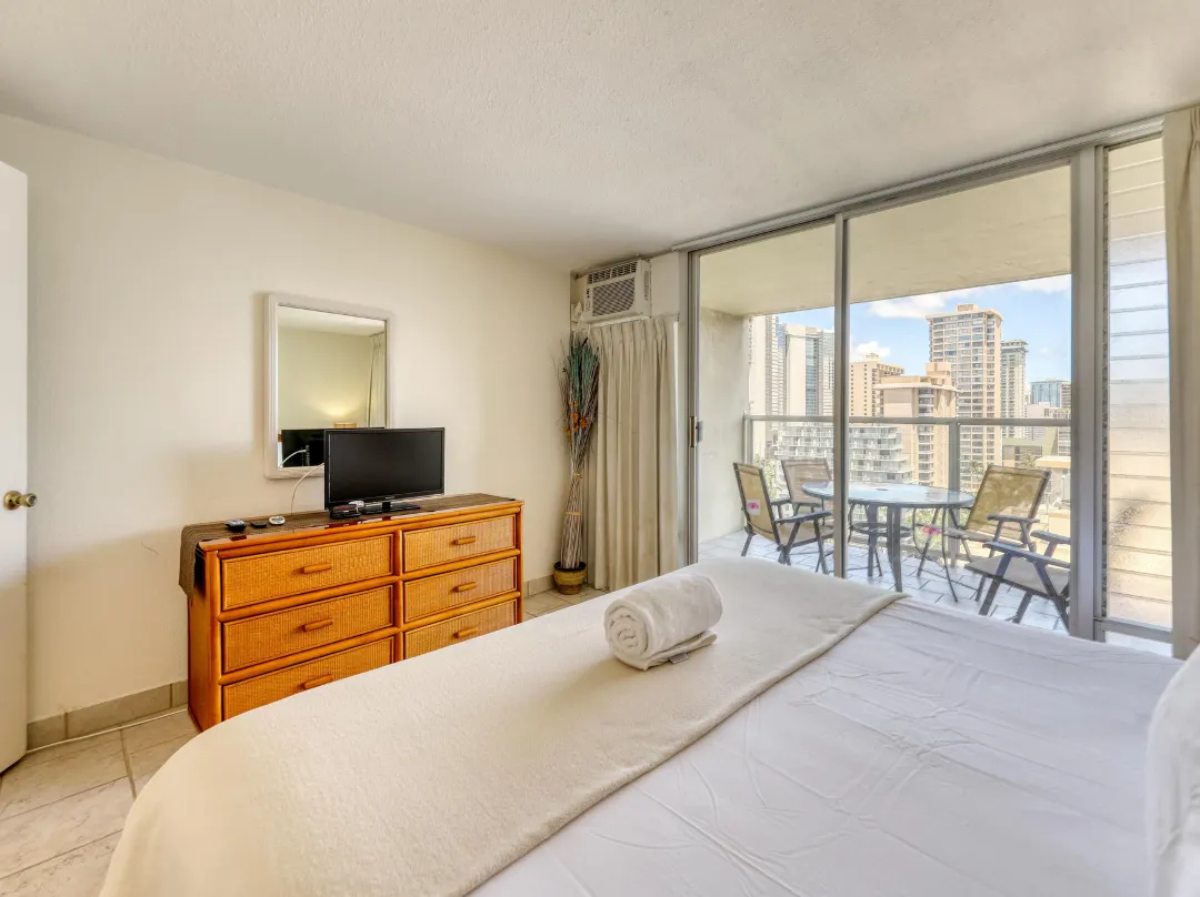 Island Colony 1620 - Honolulu, HI