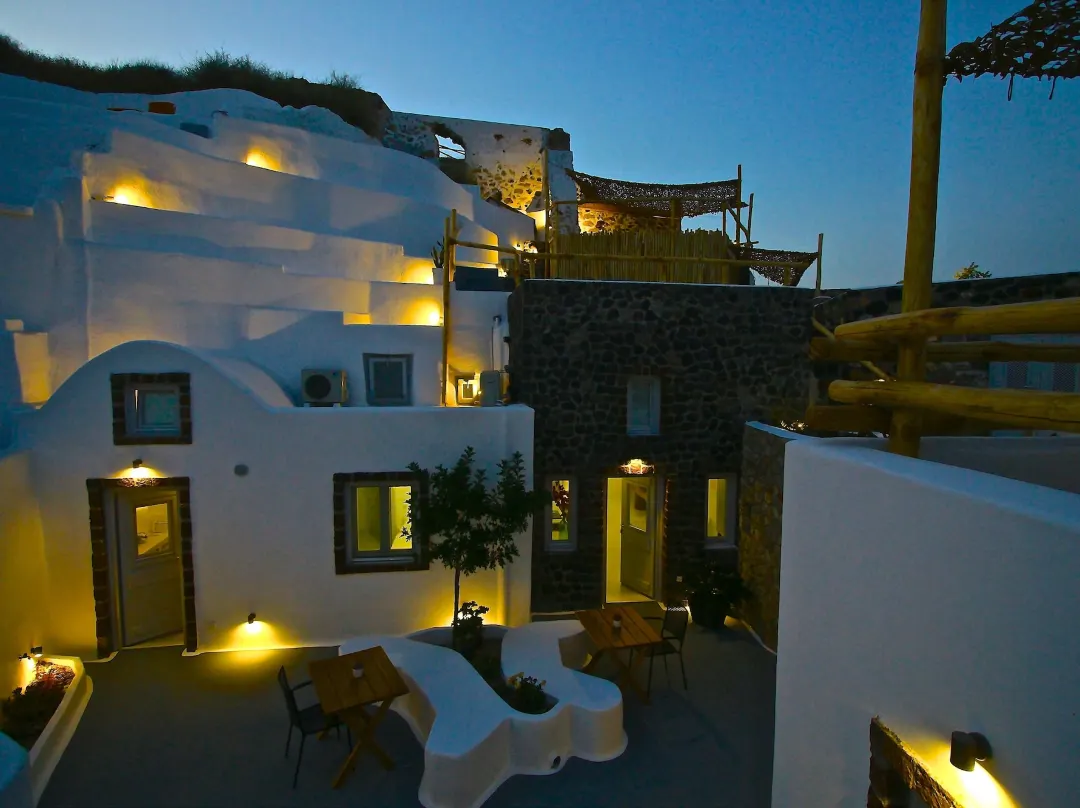 Fertimo Suites By Karpimo - Greece