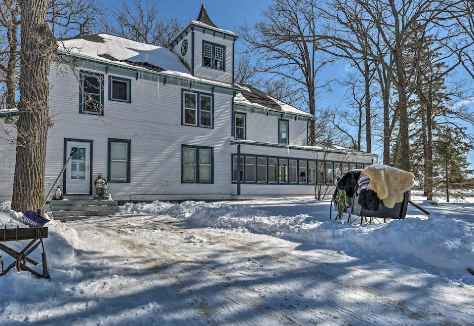 Historic Backus Home, Steps to Pine Mountain Lake!, Backus - 2025 ...