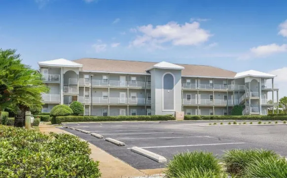 Expansive Living Space And Private Balcony - Charming Beach Retreat - Foley, AL