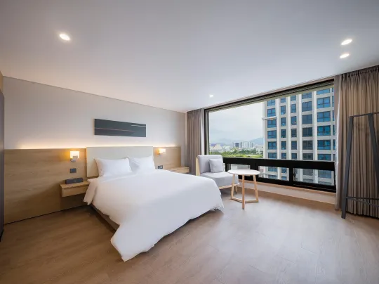 Gumi Indong Brown Dot - Gumi-si